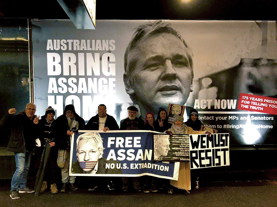 Out for a night to campaign for Julian Assange - maydayvictoria.com